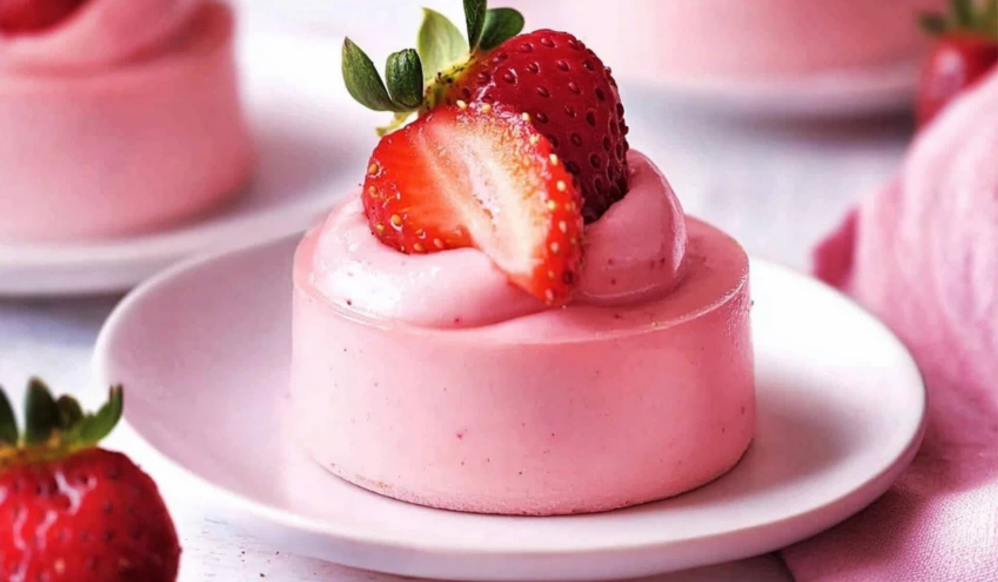 Light & Fluffy Strawberry Mousse: A Beginner’s Guide to a Dreamy ...