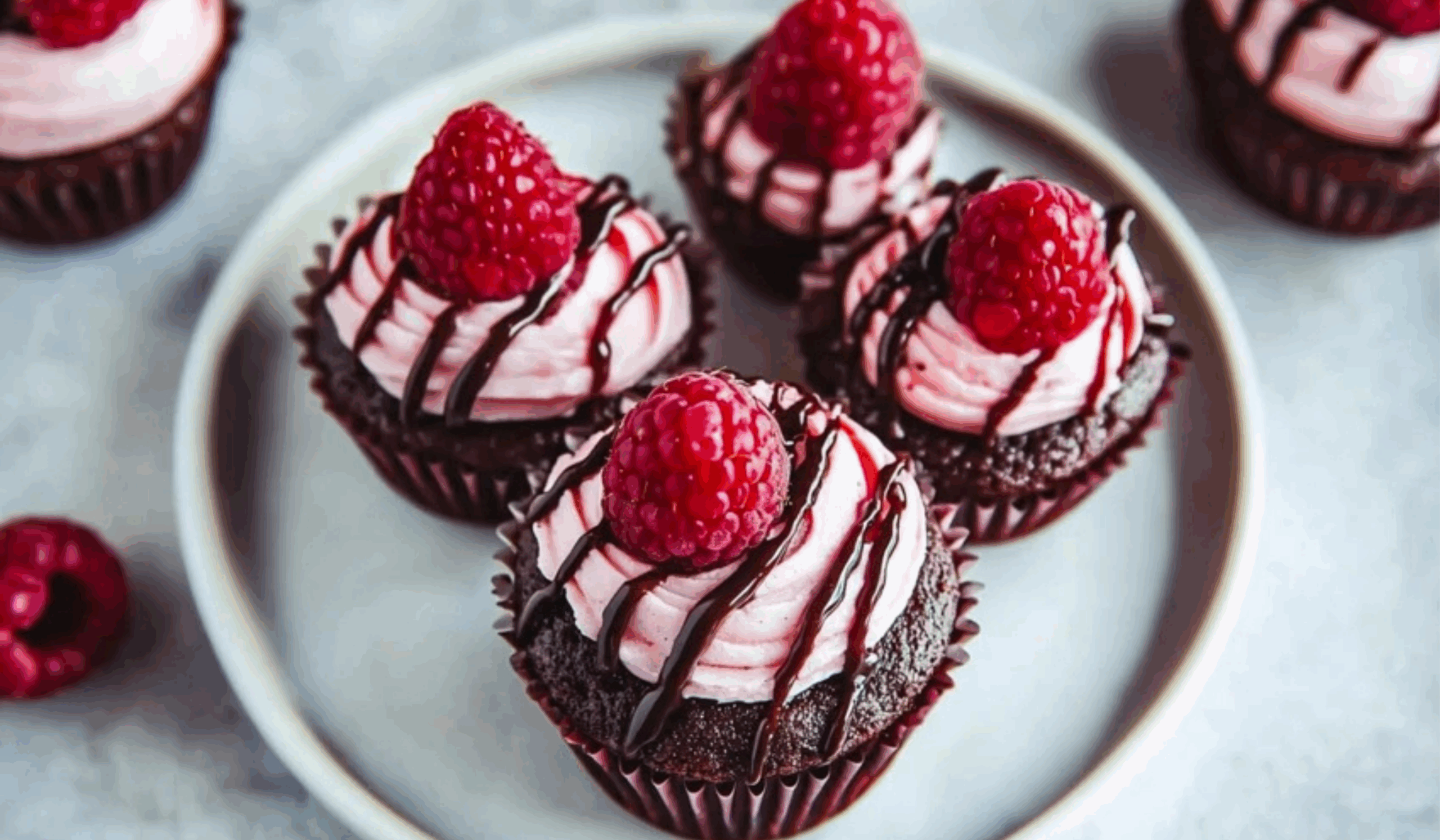 Chocolate Raspberry Cupcakes: A Decadent Twist on a Classic Favorite ...